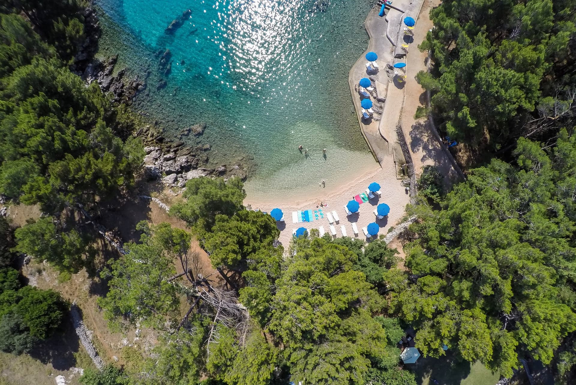 Hotel Manora Lošinj - a family hotel in the village Nerezine